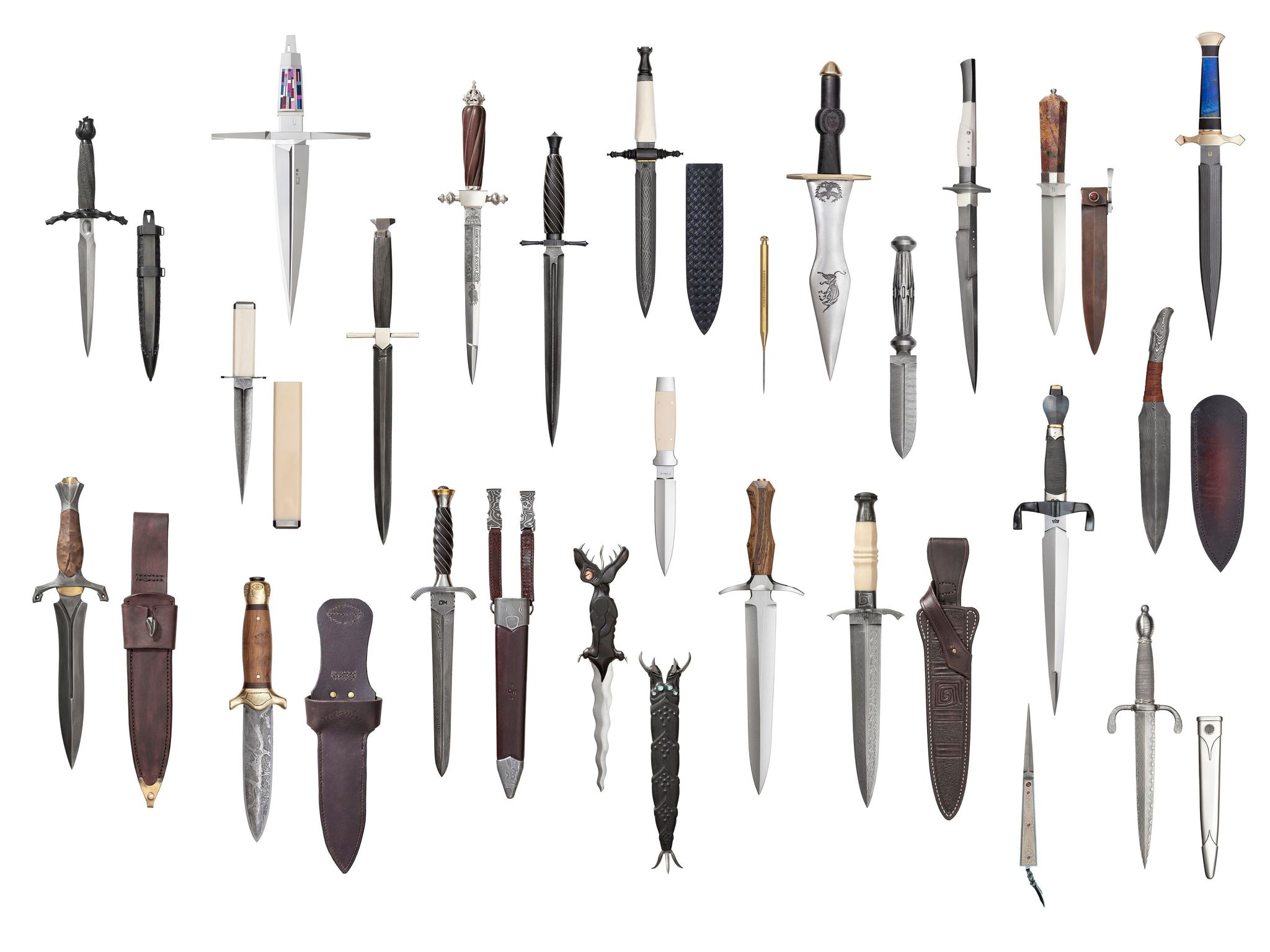 Viele Dolche auf weißem Grund mit der Spitze nach unten gerichtet. Die ...